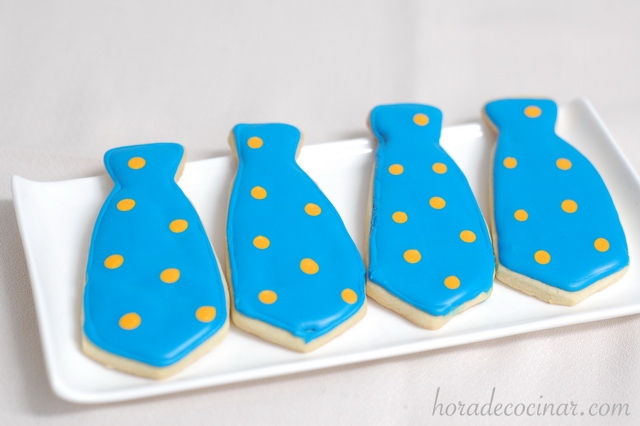 GALLETA CORBATA AZUL 640X426 – horadecocinar.com